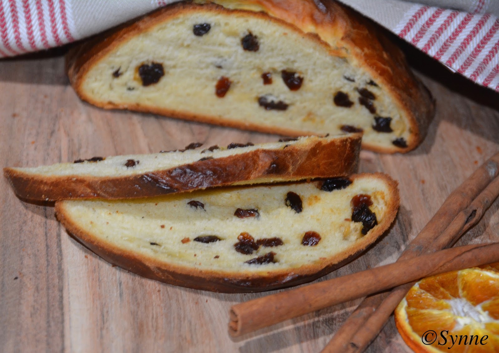 ganske enkelt: Julebrød med creme fraiche og rosiner