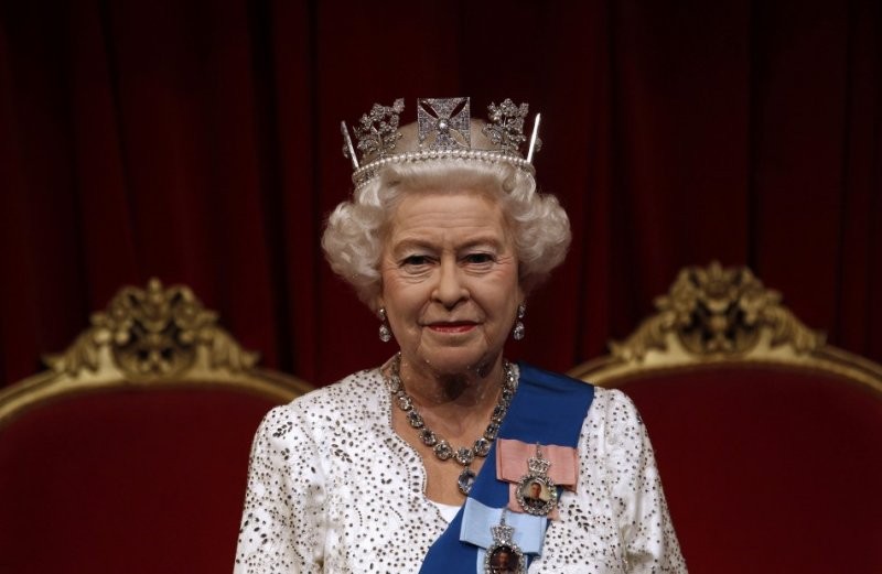 Gist Prime Stream: Queen Elizabeth II Becomes Longest-Reigning British ...