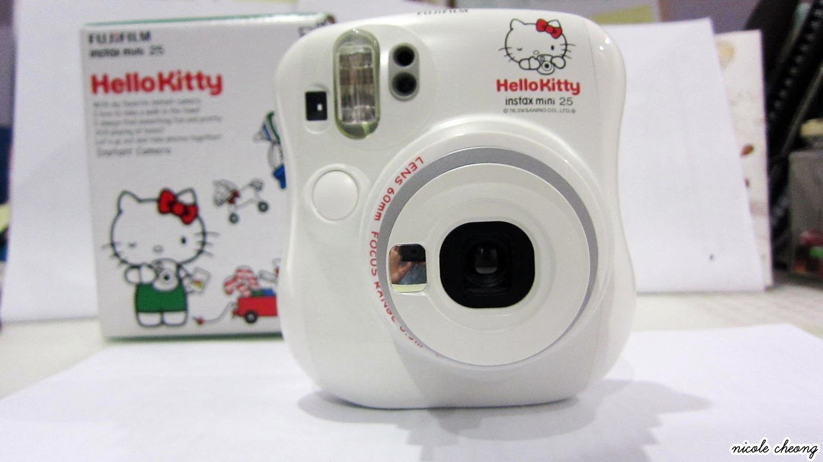 Details In The Fabric: Fujifilm Instax Mini 25 Hello Kitty Version
