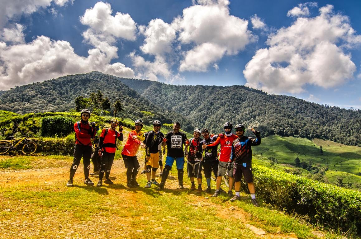 Batu Belang Pangalengan - Dewata - Hutan Gunung Maud - Selap Awi, Garut ...