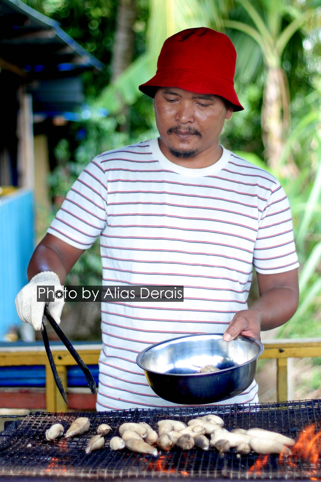 Alias Derais: mentarang dan lokan bakar di kuala selangor