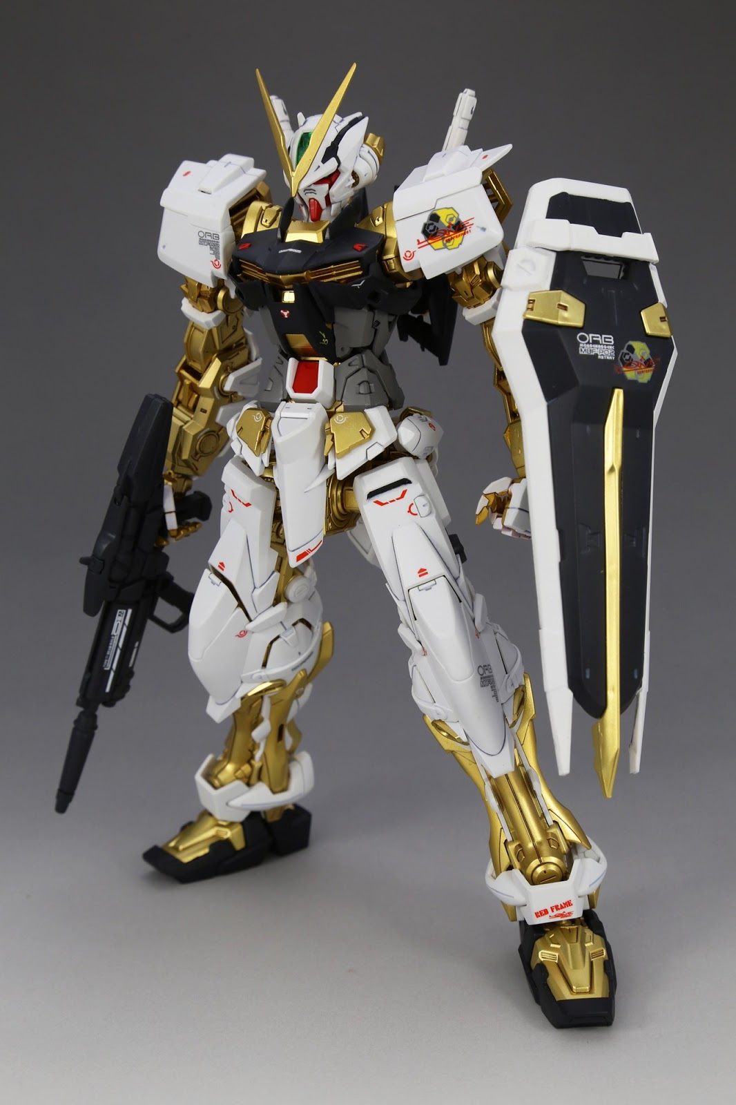 GUNDAM GUY: MG 1/100 Gundam Astray Gold Frame - Painted Build