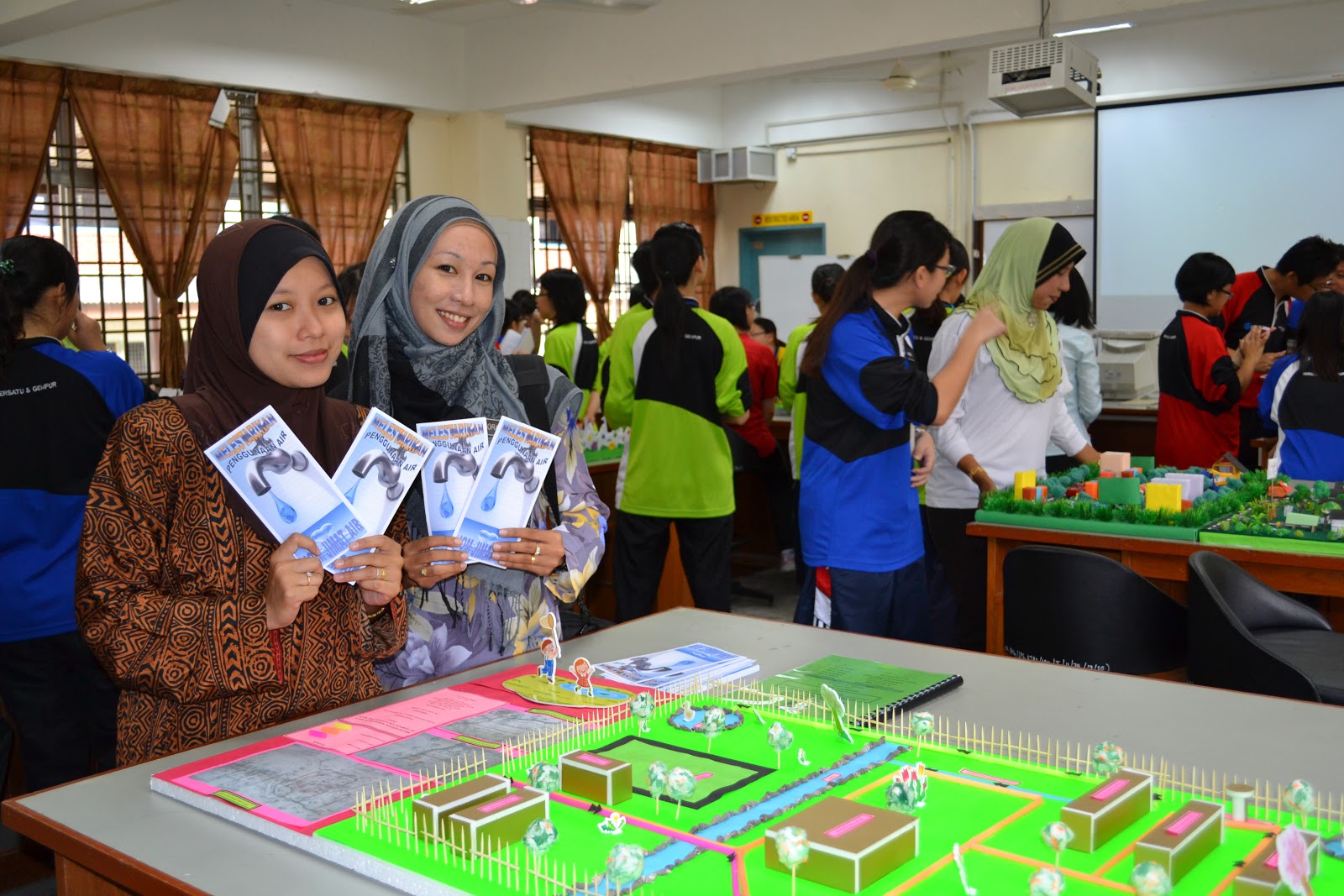 PENA SENI: PAMERAN PROJEK ALAM SEKITAR