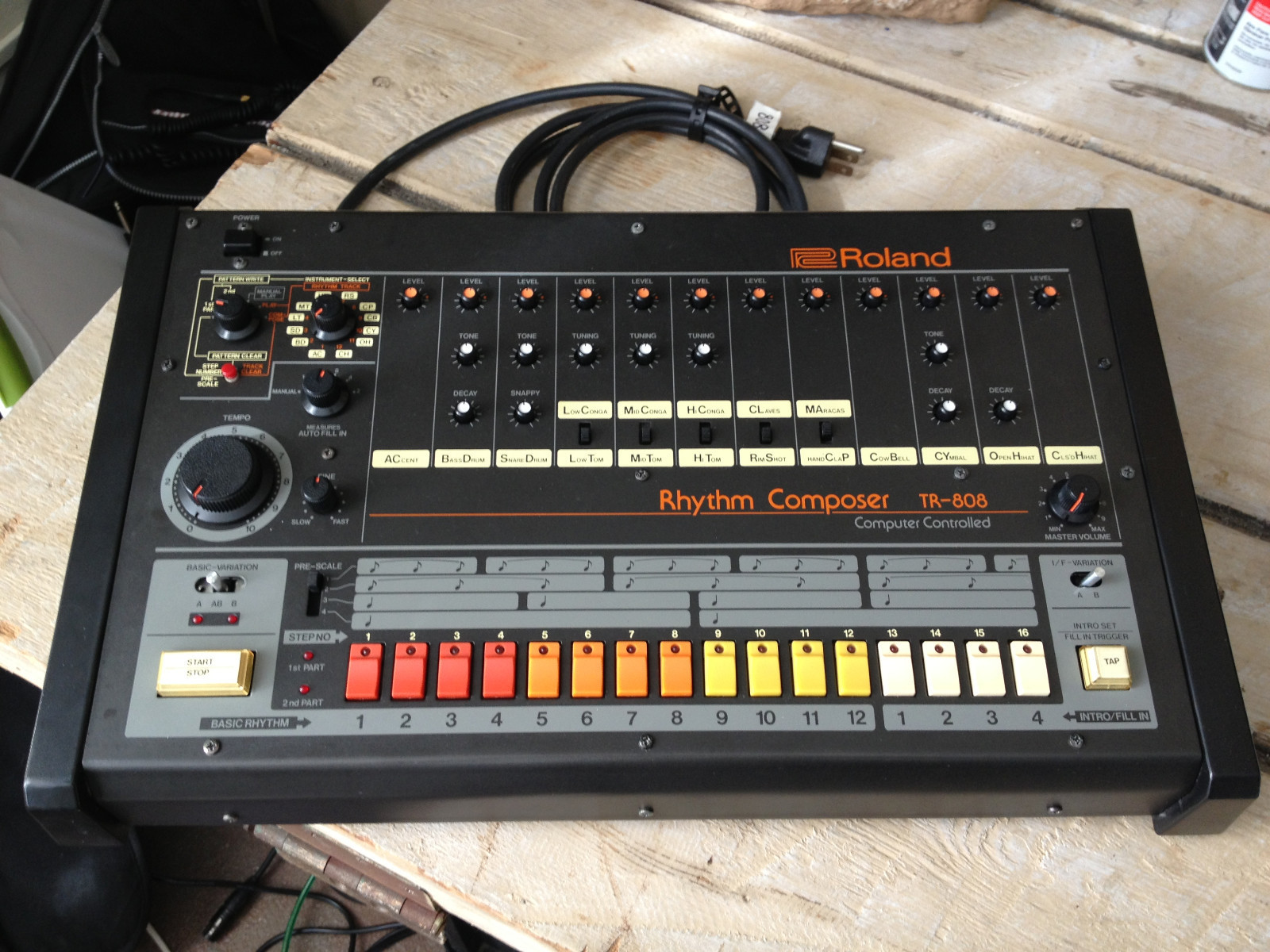 MATRIXSYNTH: Roland Tr-808 MINT WITH Korg KMS-30 Midi Sync Box SN 300576