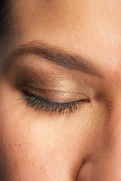 AllBeautyBrands: How to Get Smooth Lower Eyelids