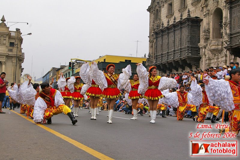 La tuntuna danza : 2016