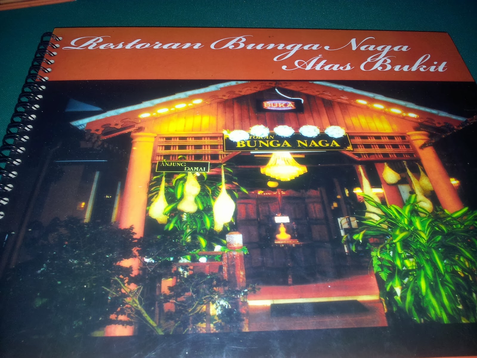 BusybeingBossy: Restoran Bunga Naga Atas Bukit