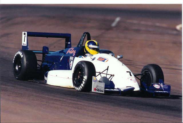 Mil Milhas Brasileiras: O Piloto Vitor Meira