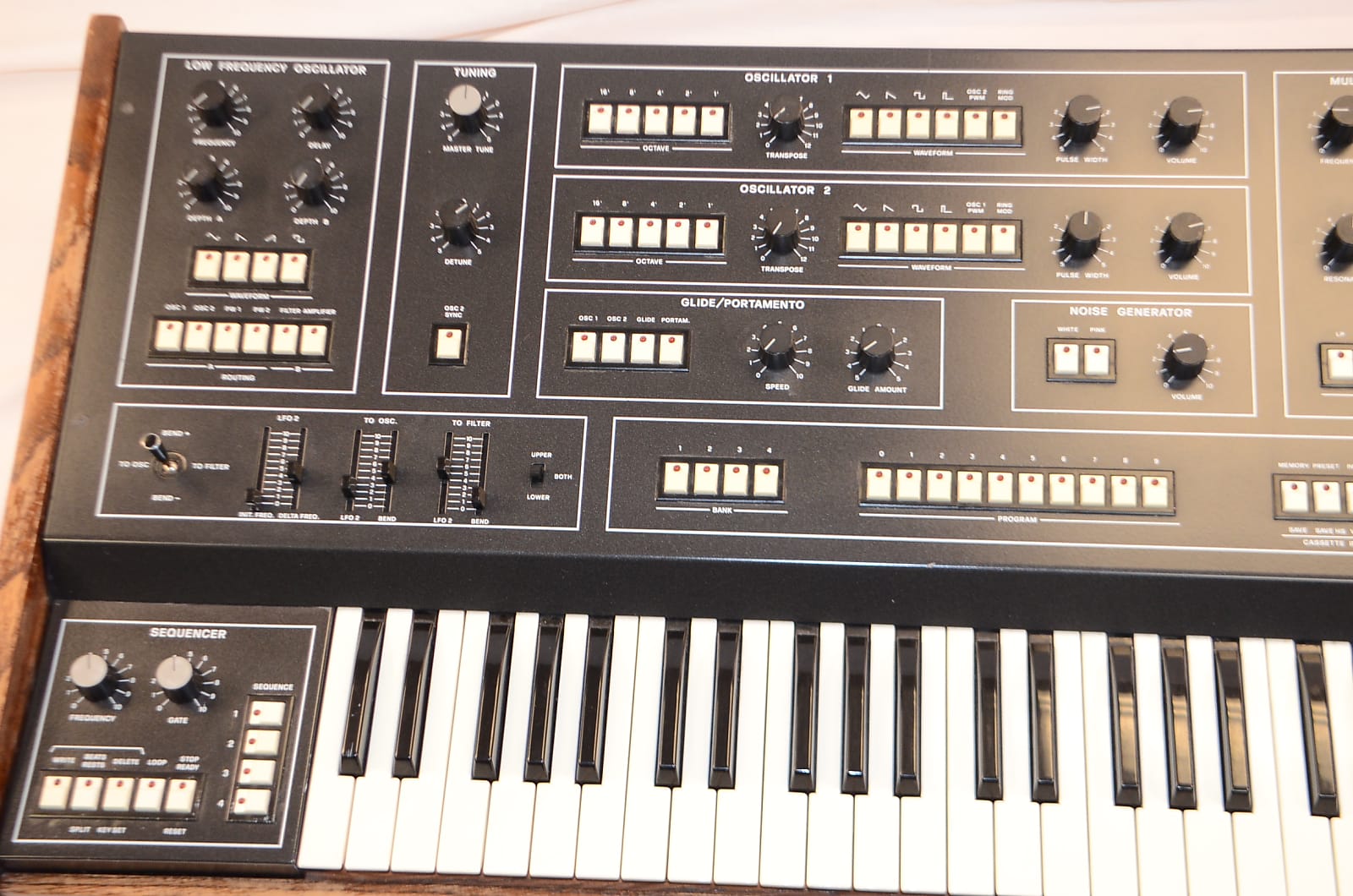 MATRIXSYNTH: ELKA Synthex 1981-1985 SN 1239