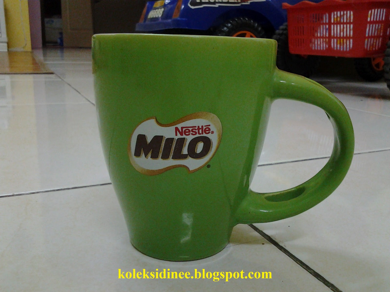 KUMPUL... DAN.... SIMPAN!!!! : MINUM MILO ANDA JADI SIHAT DAN KUAT