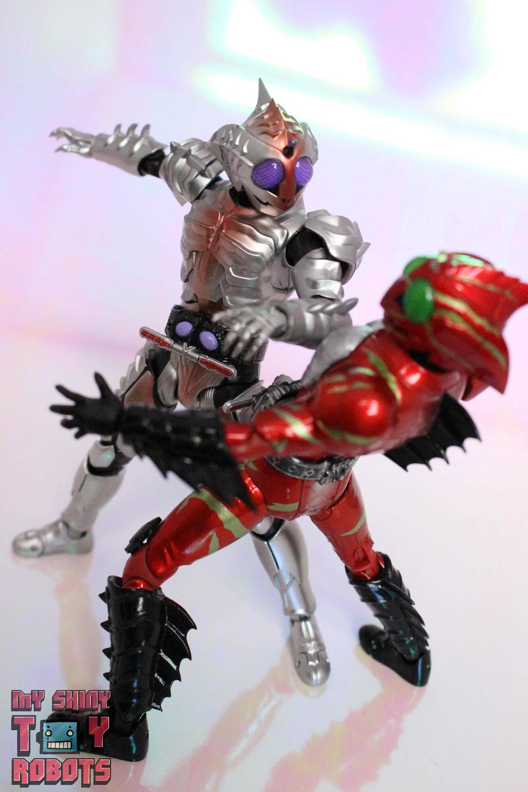 My Shiny Toy Robots: Toybox REVIEW: S.H. Figuarts Kamen Rider Amazon Sigma