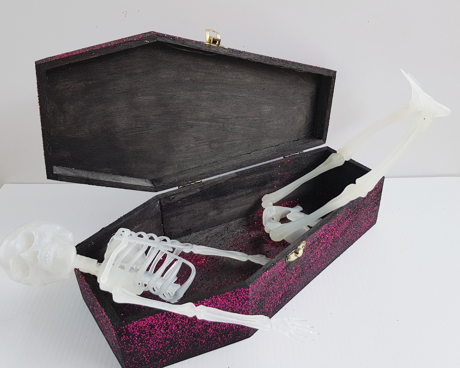 How to make a Glitter Candy Coffin treat box | HALLOWEEN DIY | Now ...