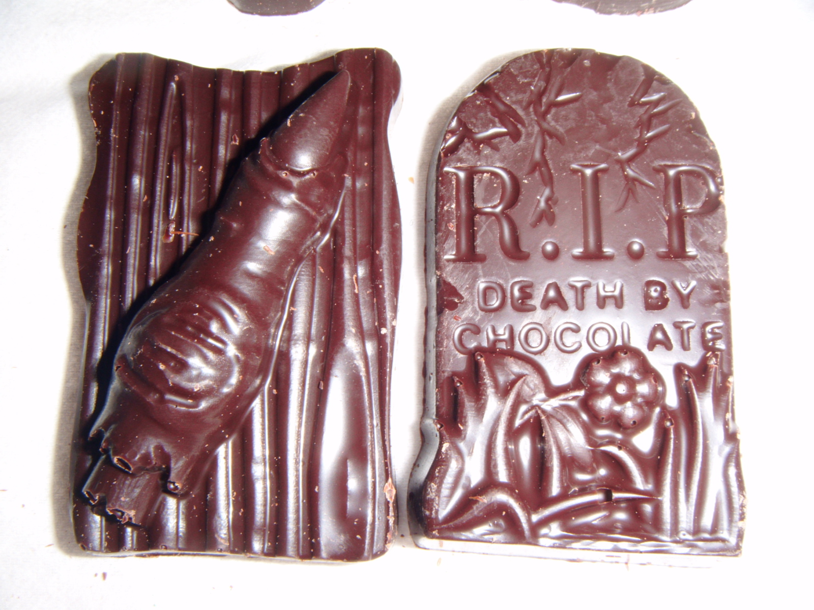 FOODSTUFF FINDS: Boo Dark Chocolate (Hotel Chocolat) [By @cinabar]