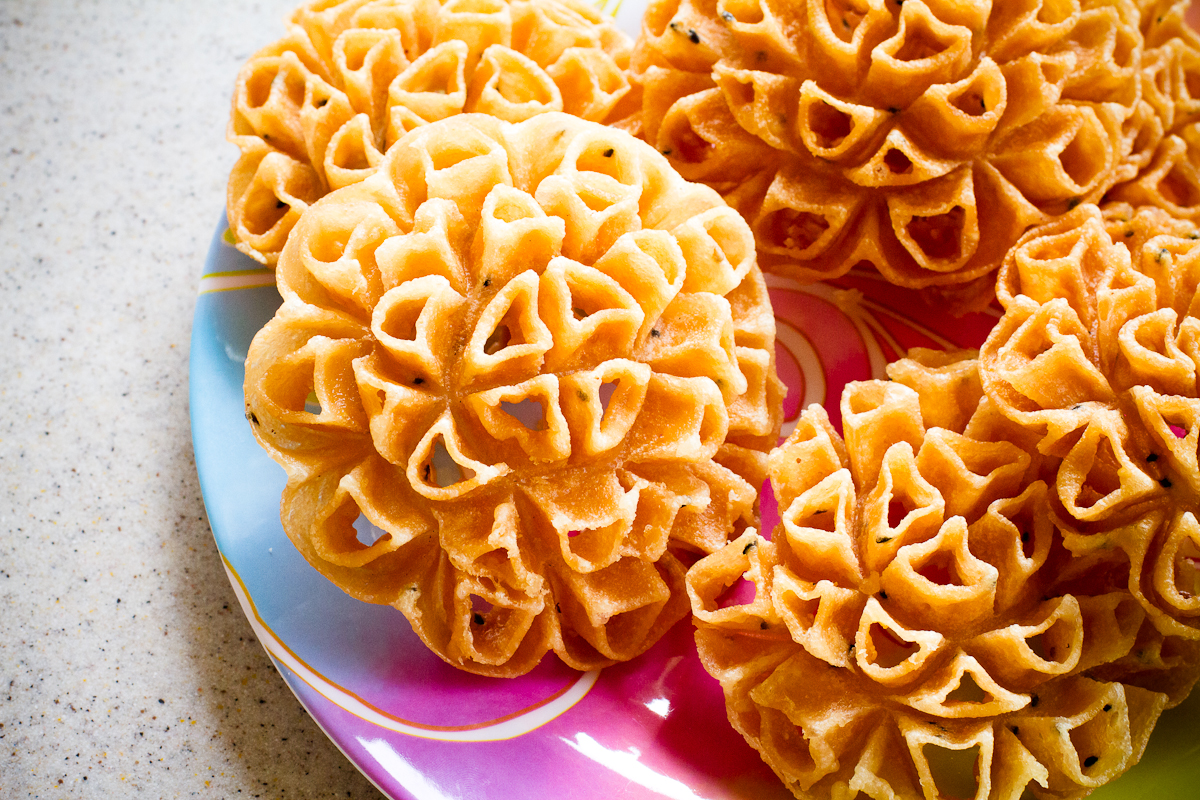 Thai Lotus Flower Cookie Recipe - Banana-breads.com