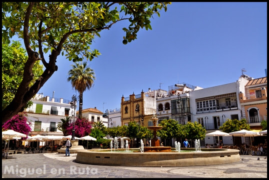 SANLÚCAR: "Un paseo y 23 fotografías"
