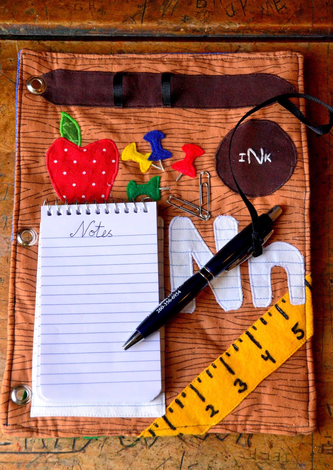 The Adventures of Six Hobbits: Alphabet Quiet Book: N is for Note