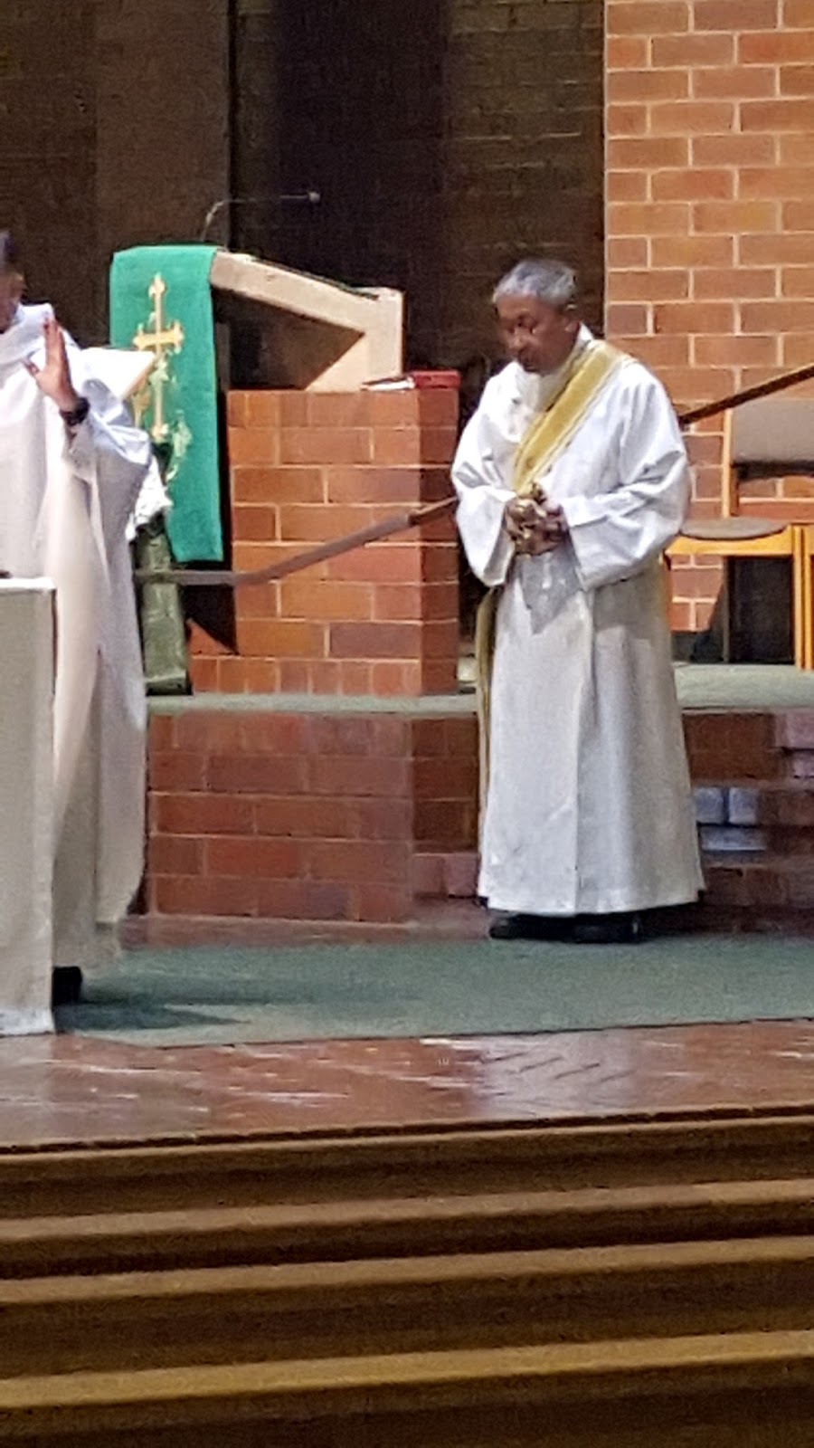 Queen's Servant: Helen Esperanza Catubig (1946-2016)