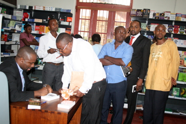 .: Kitabu cha 'Kifo ni haki yangu' cha Eric Shigongo chazinduliwa leo ...