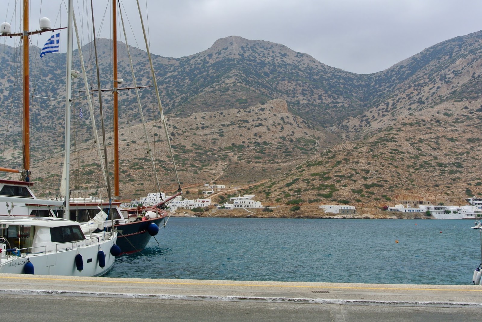 danielle abroad: kalimera, thirties