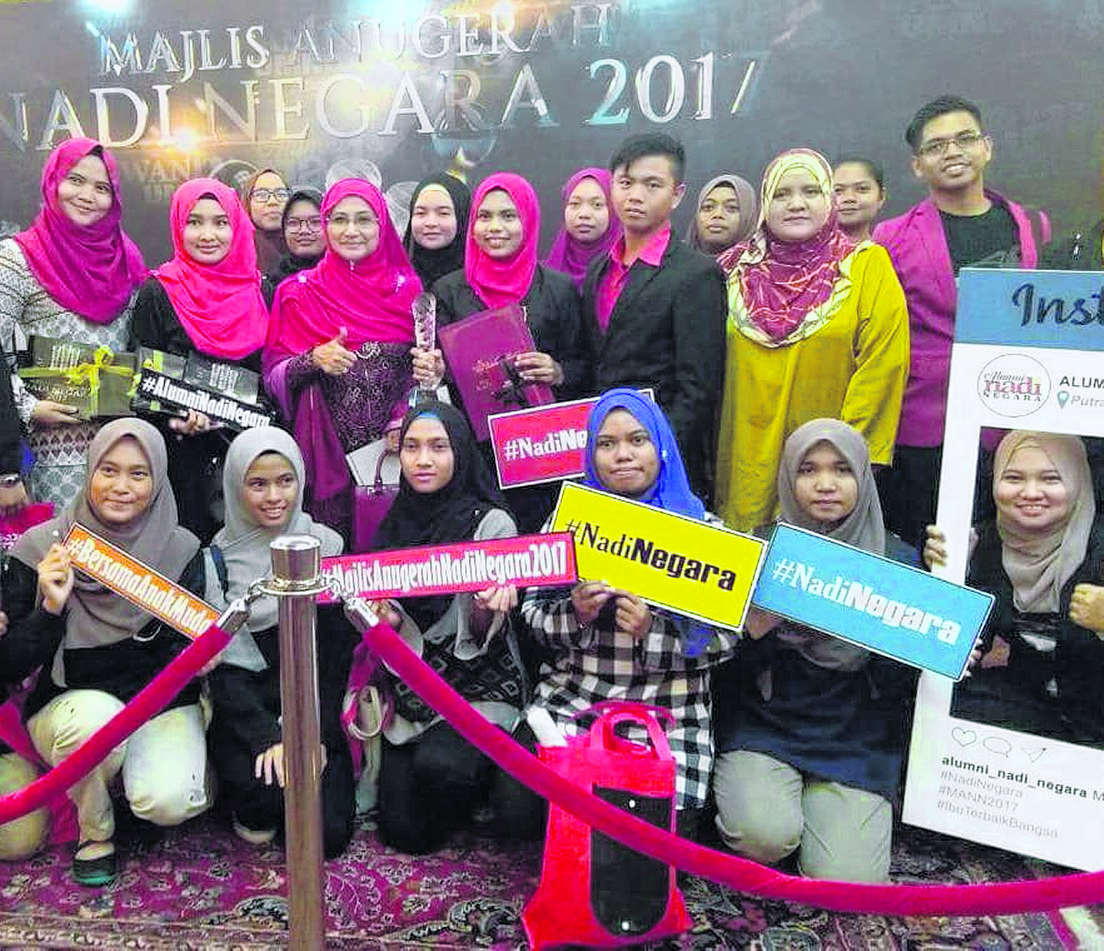 Pabila Penaku Menari: Bekas MPP UMT terima anugerah Nadi Negara