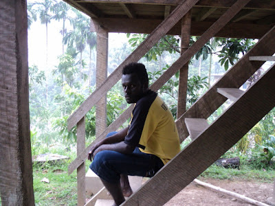 Leonard Fong Roka: New Input: 'LOOK BACK'