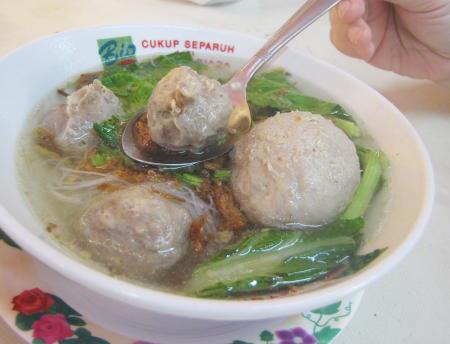 Tips Membedakan Bakso Dengan Daging Dapi. Tikus babi dan bakso borak ...