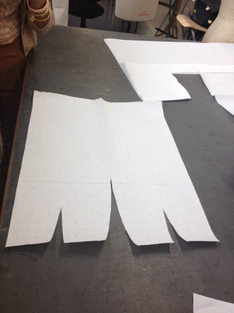 Sarah Caplin Creative Fashion: Experimenting with pattern cutting...
