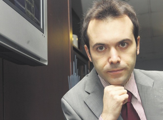 Las Cosas de Adan Esmit: Juan Ramón Rallo vs John Maynard Keynes