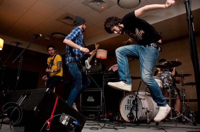 Pop Punk's Not Dead: Real Friends Interview (Chicago Pop Punk)