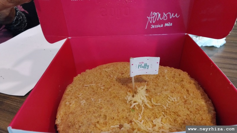 Solo Pluffy by Jessica Mila, Klangenan Kota Solo | Sara Neyrhiza ...