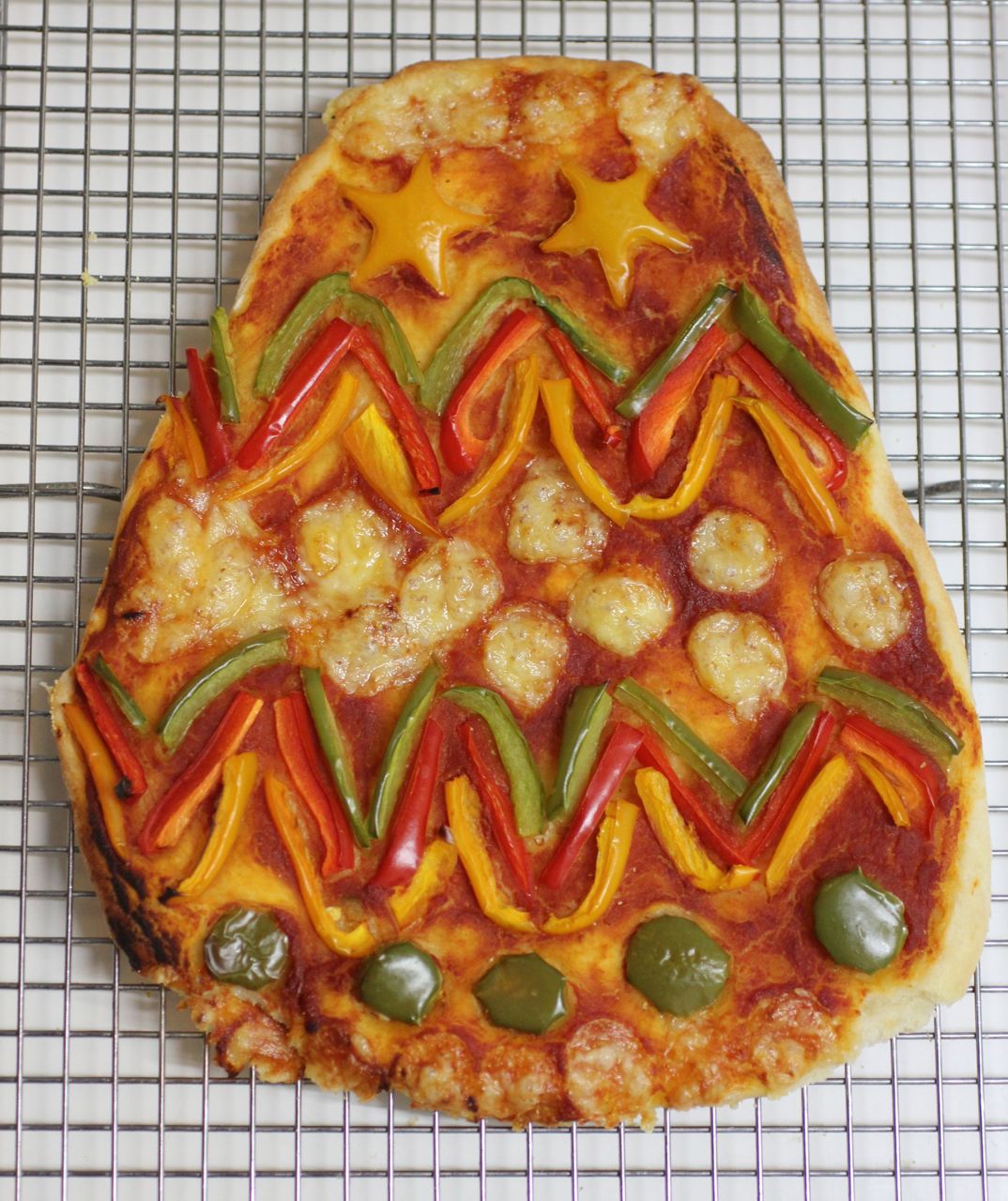 Green Gourmet Giraffe: Easter egg pizza and Easter quicklinks
