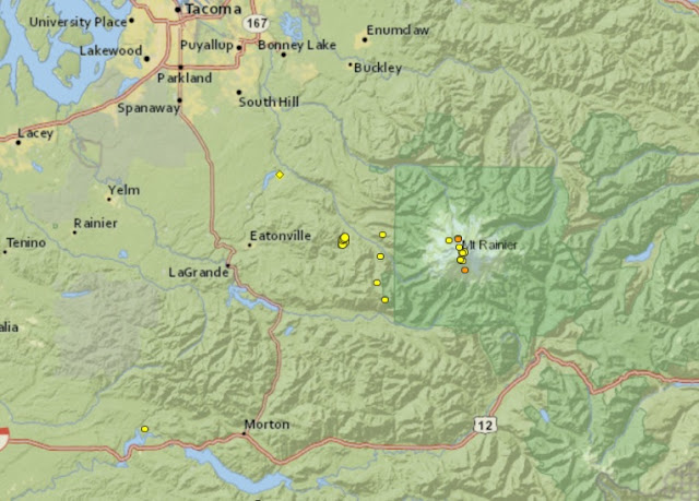 The Big Wobble : The 14,000-foot snowcapped volcano Mount Rainier is ...