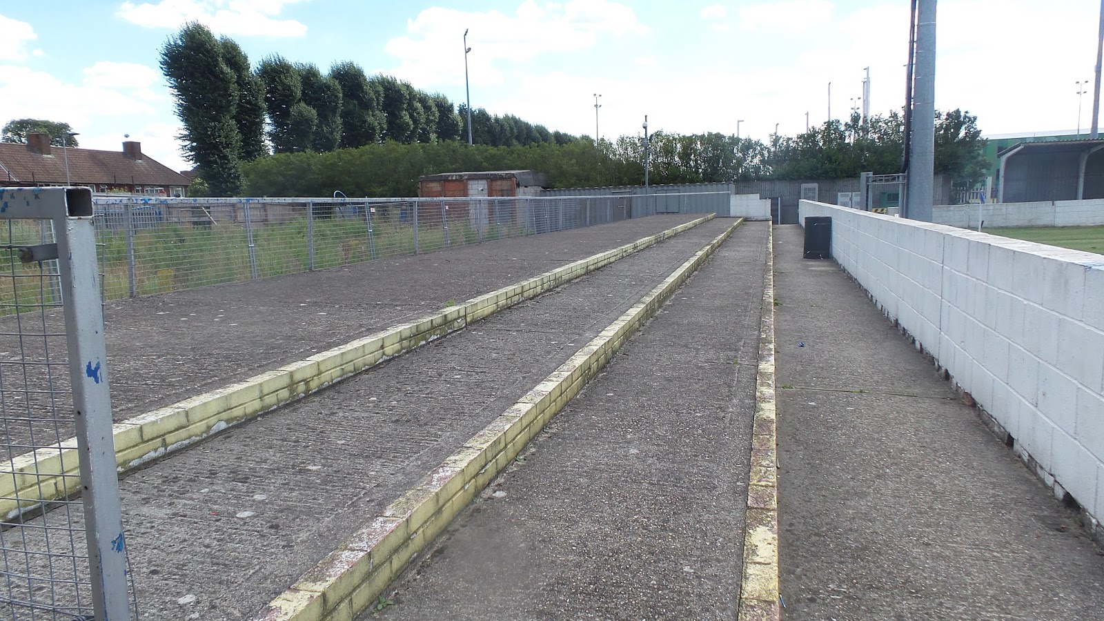 The Wycombe Wanderer: Barking FC - Mayesbrook Park