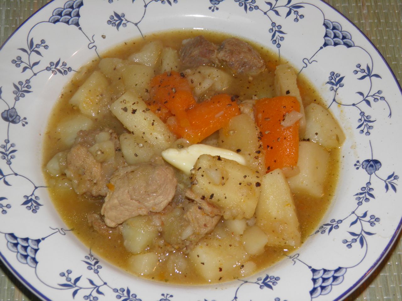 Docaitta Lifestyle: Recipe: Farmhouse Pork Stew. Good for your tummy!