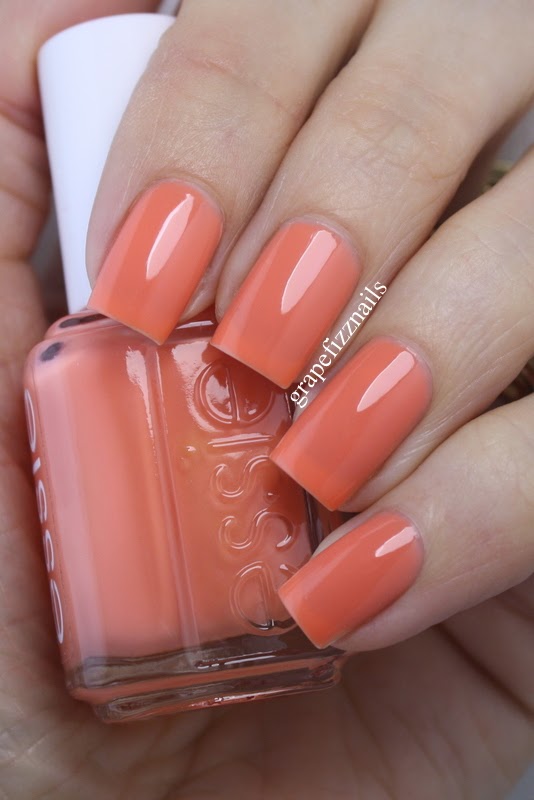 Grape Fizz Nails: Essie Resort Fling