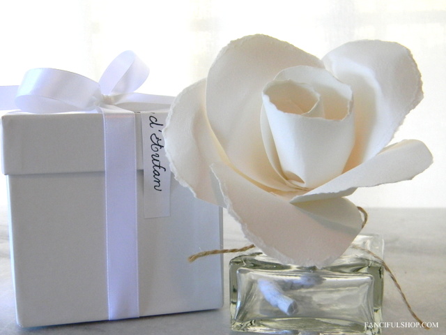 FrenchBlue: French Paper Blossom Diffuser