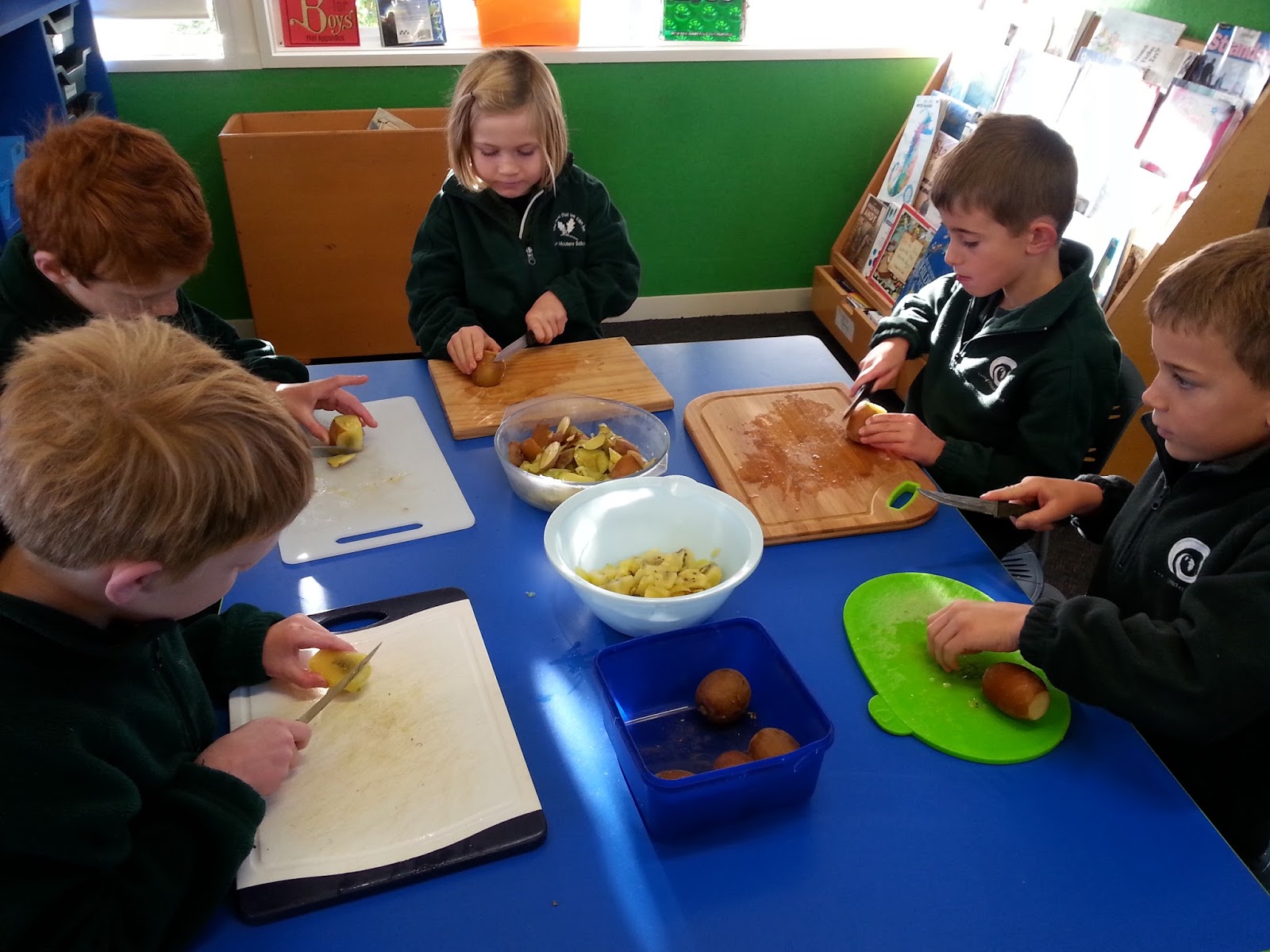 Room 4: Science- Making Fruit Leathers