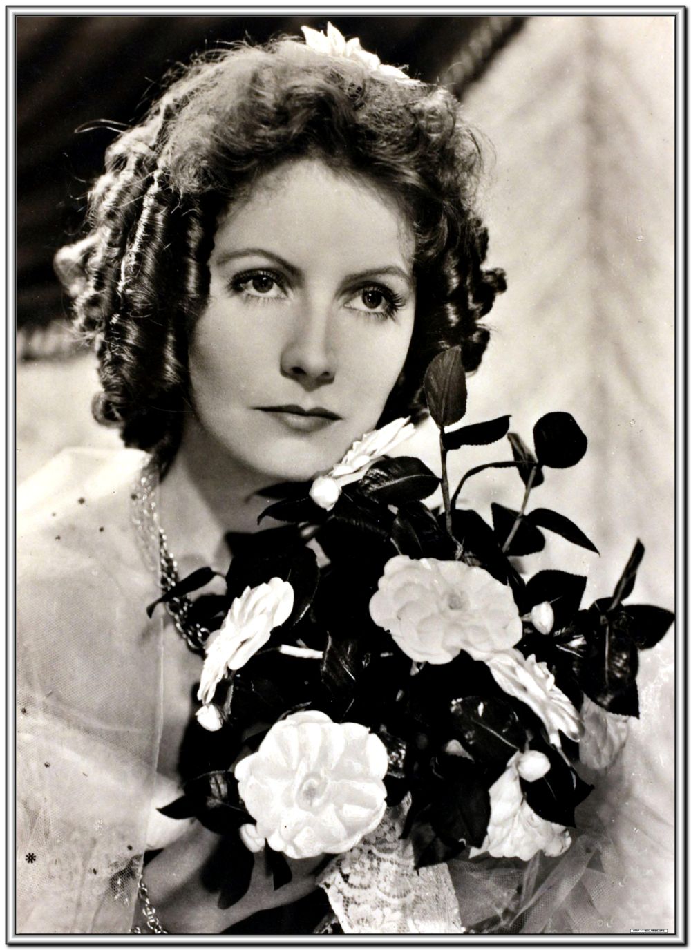 Greta Garbo as Marguerite Gautier | Greta garbo, Greta, Actresses
