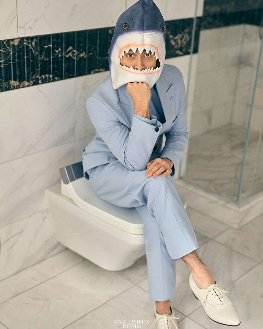 Daniel Radcliffe para SHARP Magazine en fotos de Charlie Gray