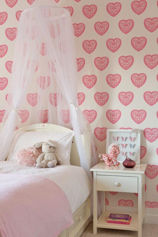 Bricolage e Decoração: Decorar Quartos de Menina com Papel de Parede