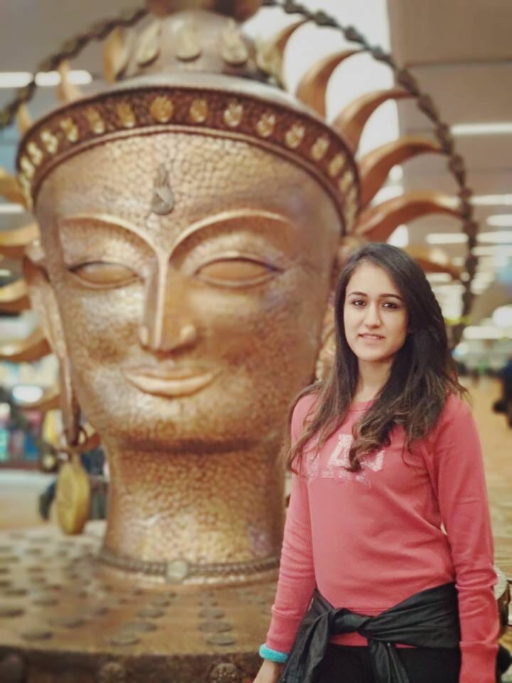 MANIKA BATRA WIKI, BIOGRAPHY, AGE, HEIGHT, WEIGHT, HUSBAND, FAMILY ...