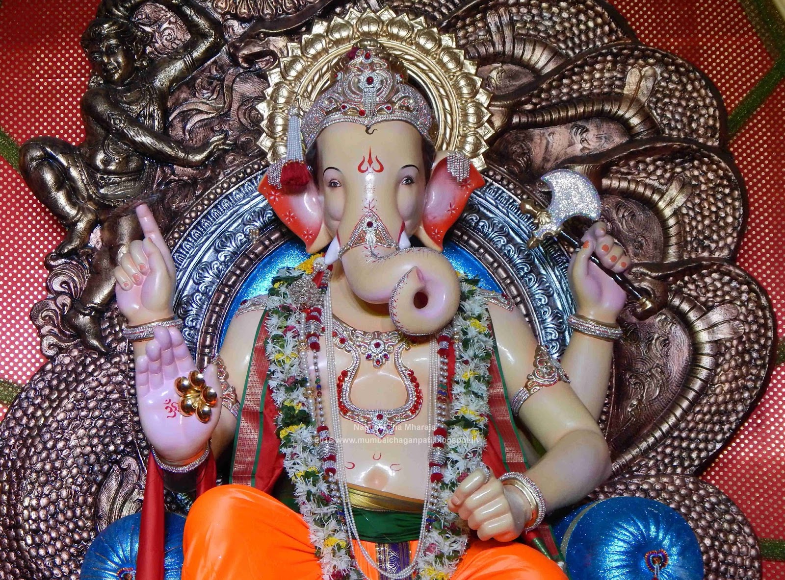 Mumbai Cha Ganpati: Nagdevi Cha Maharaja
