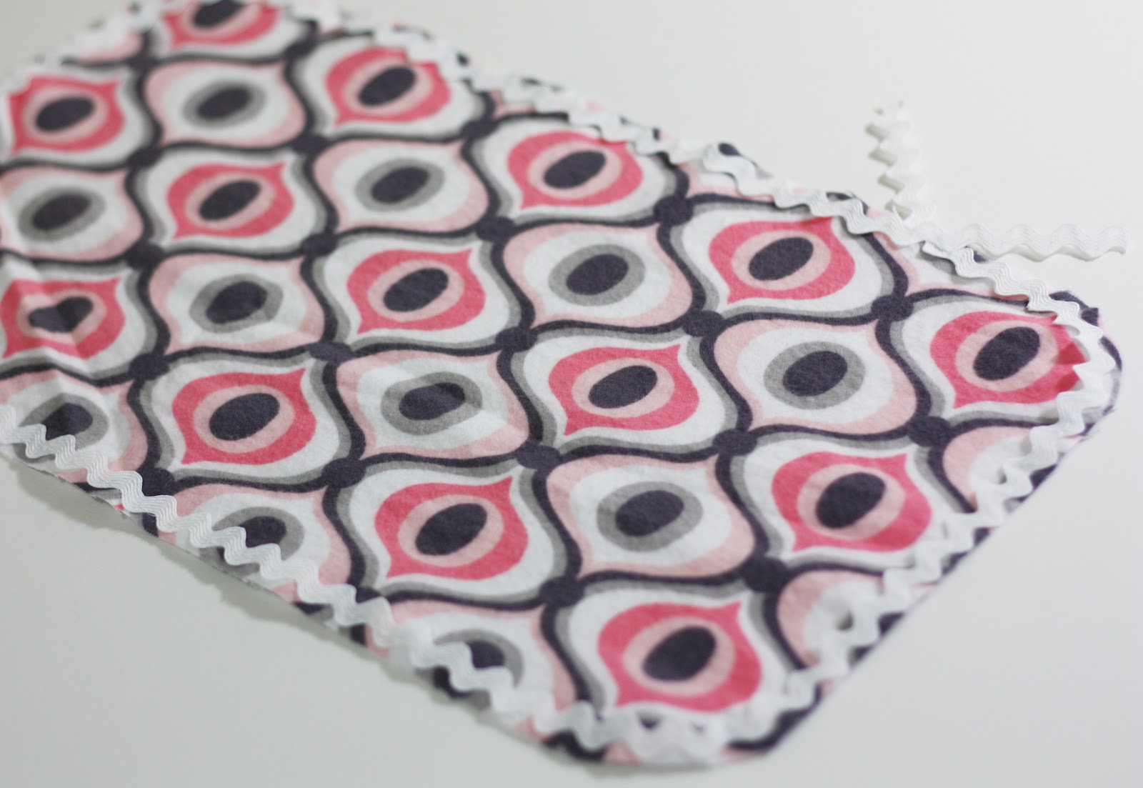 Burp Cloth Tutorial - 3 Easy Ways - Sew Much Ado