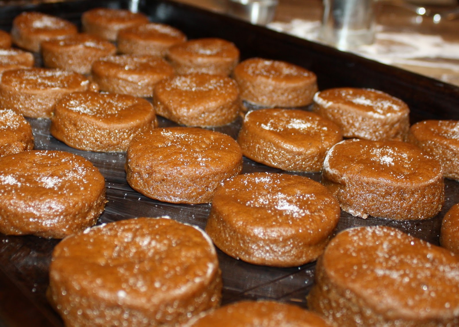 My Dark Cove Pantry: Lassy Buns