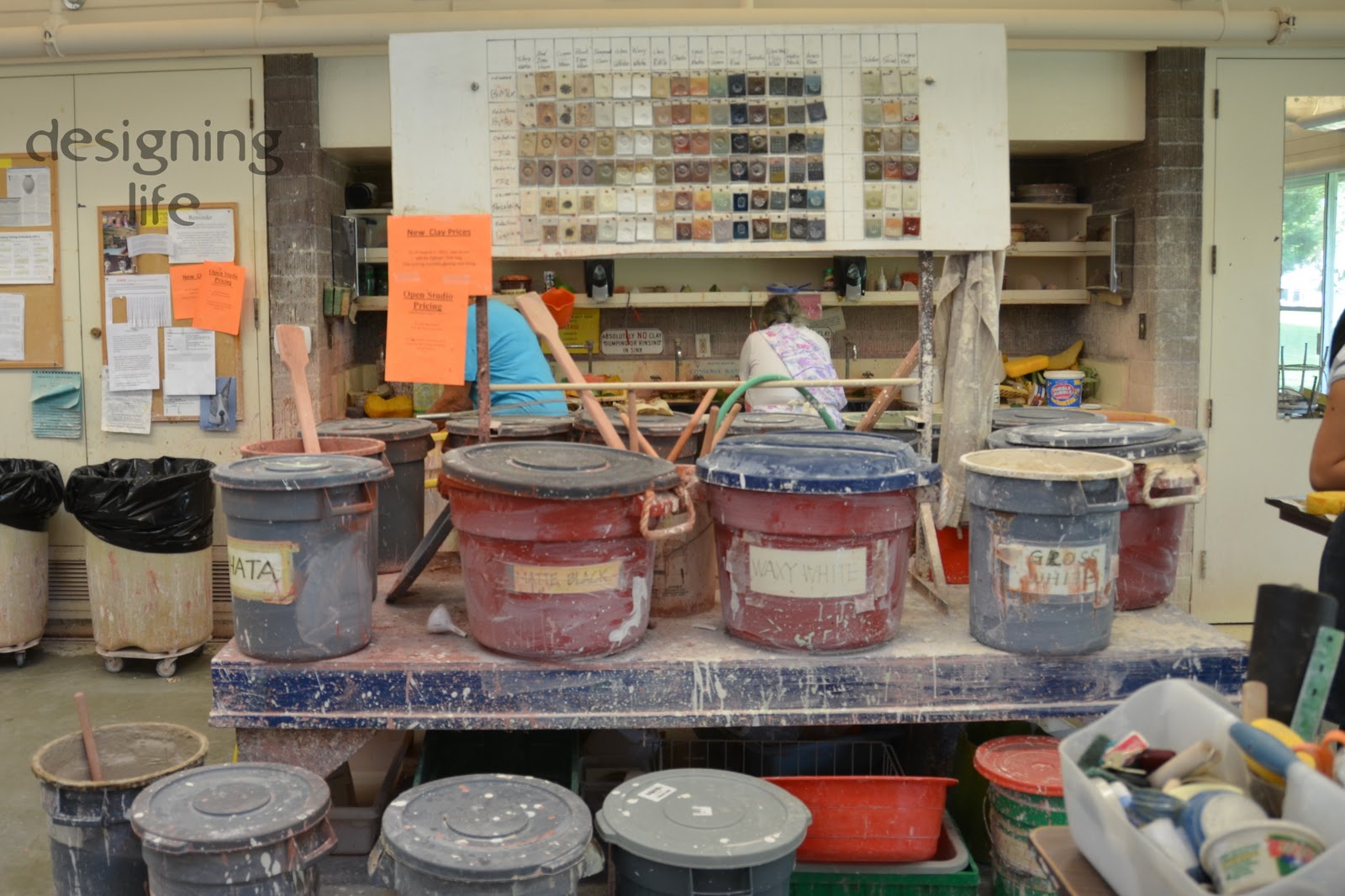 designing life: Pottery zone