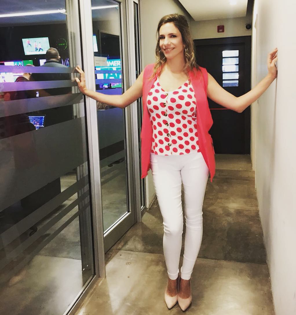 BONITAS ARGENTINAS Y DEL MUNDO: ANGELA LERENA 5