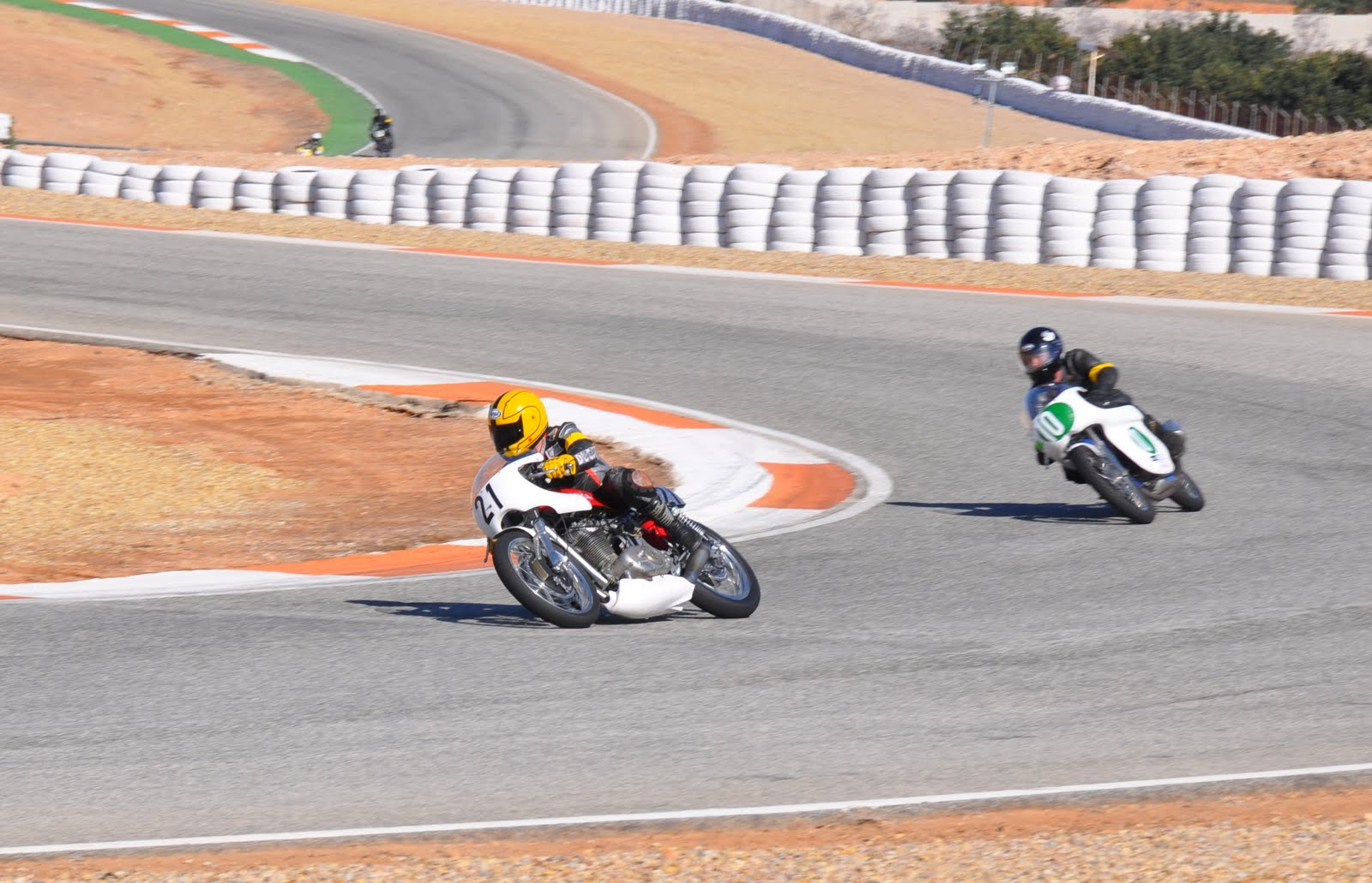 Ducati Single Racing: 2011 - Our First meeting