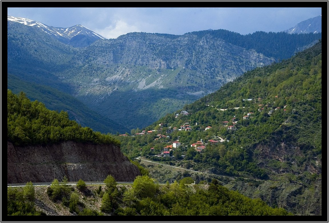 ΚΟΡΥΦΗ ΤΡΙΚΑΛΩΝ: Διακοπές στην Πίνδο