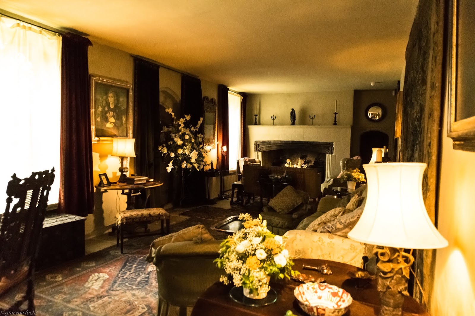 Enjoy your time with beautiful places: Nymans - romantic house