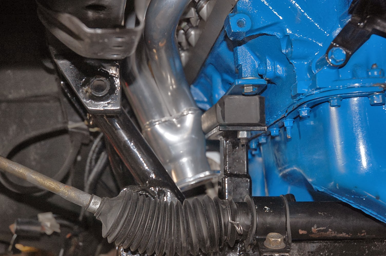 MiataV8 Conversion: Tubular Subframe with Ford 302